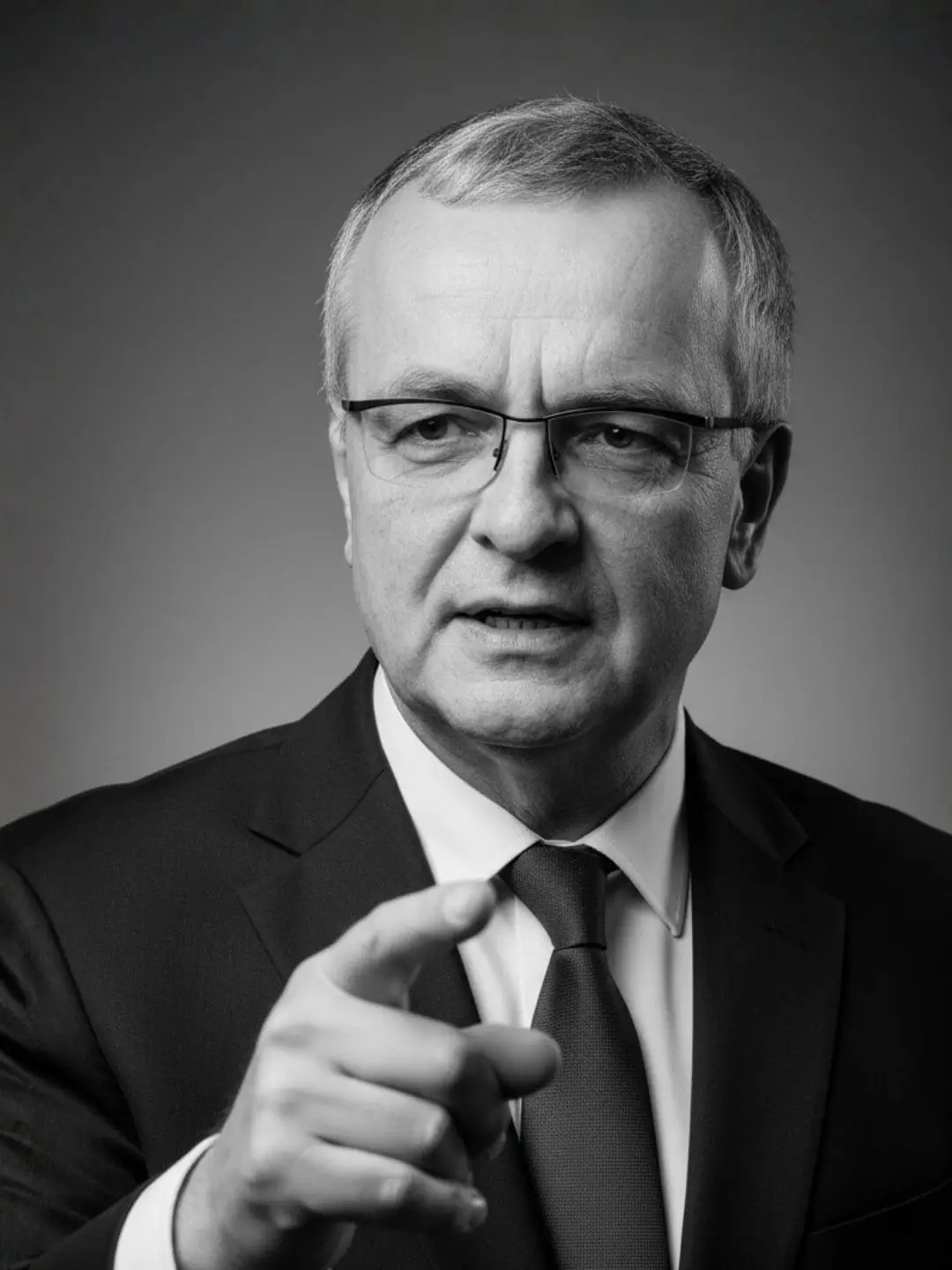 Public Leaders Academy - Rozhodujte s jistotou, jednejte s odvahou